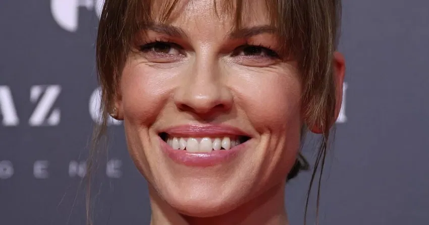 🏆 Hilary Swank Teeth (Old/New): Before and Afters | LEMA