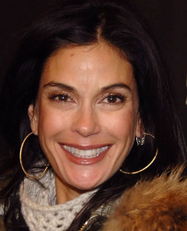 Teri Hatcher’s Teeth Before and After: Hollywood Smile Glow-Up | LEMA