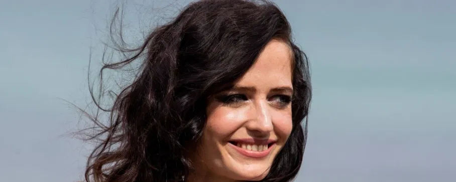 Eva Green’in Diş Dönüşümü: Öncesi ve Sonrası | Lema Dental Clinic