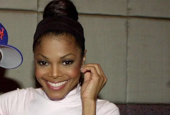 Janet Jackson's Teeth Transformation: Before and After | LEMA
