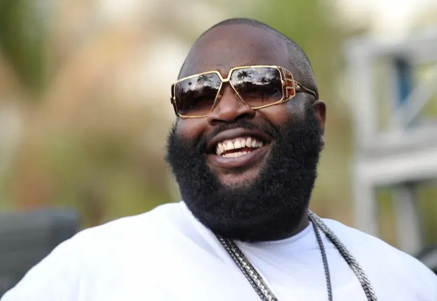 😄 Miley Cyrus Teeth Journey Unveiled