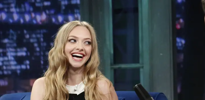 Amanda Seyfried Teeth Transformation: Before and After | LEMA