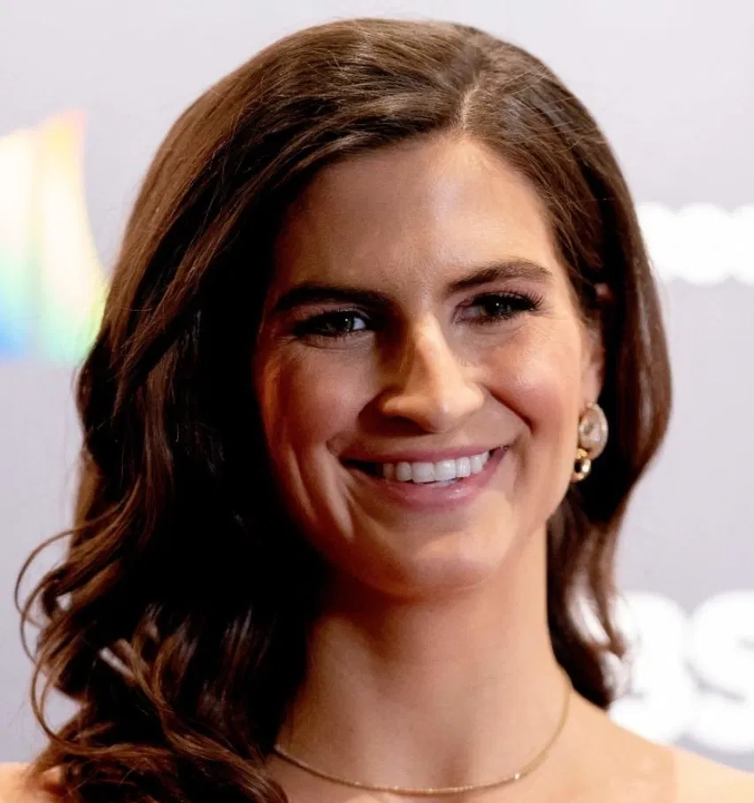 Why Kaitlan Collins’ Smile Became a Source of Public Fascination? | LEMA