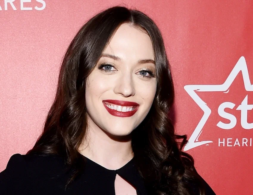 Kat Dennings Smile Can Diastema Teeth Be Fixed Lema