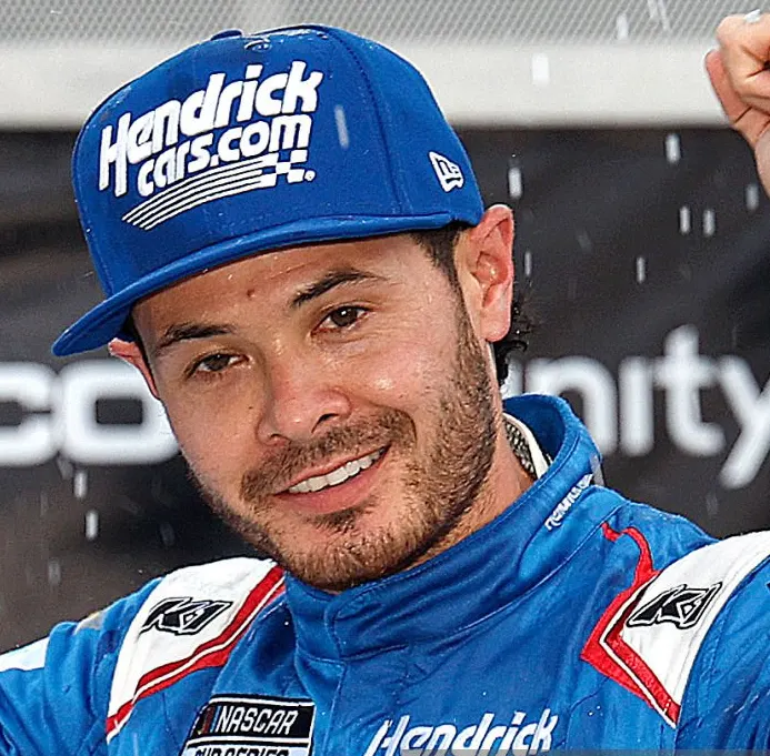 Kyle Larson’ın Yeni Gülümsemesi – Hollywood Finaline Doğru Yarış | Lema ...