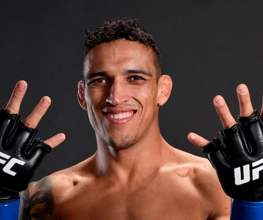 Charles Oliveira’s Smile: Is He the Fighter with the Best Teeth? | LEMA