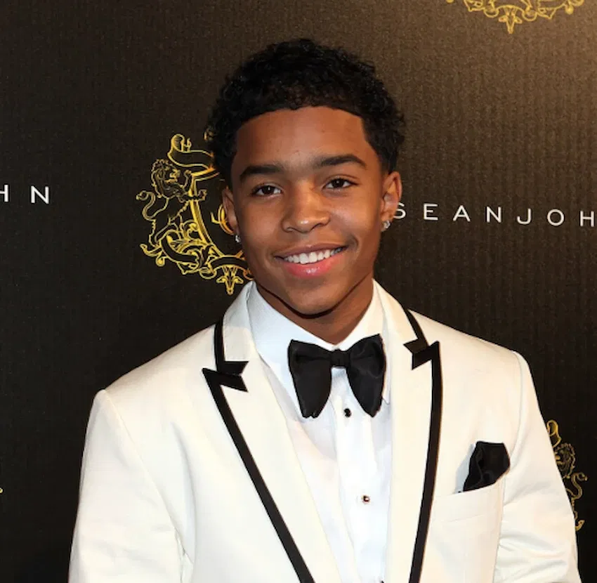 Justin Combs’ Smile Evolution: Van beugel tot Hollywood-bleek