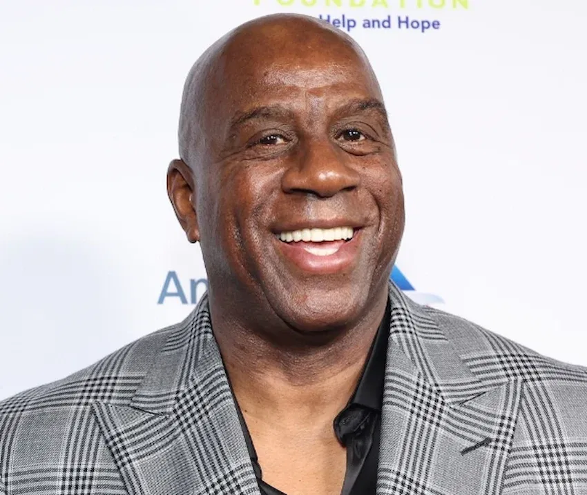 Magische Johnsons glimlach-evolutie: Van 1985 tot 2025